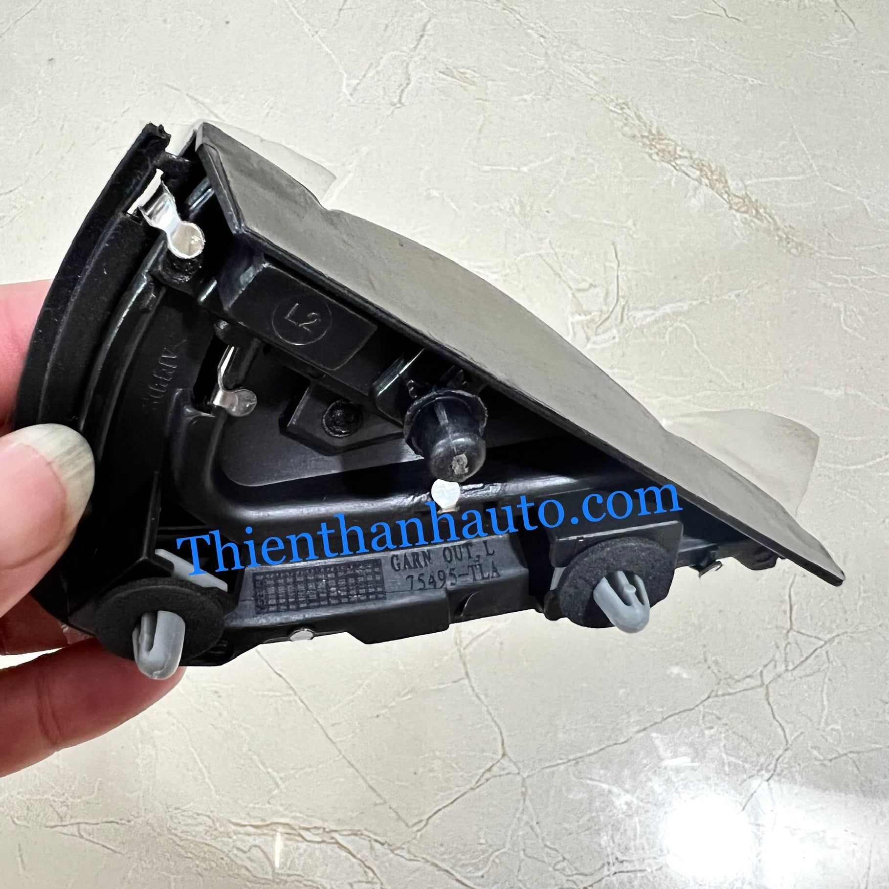 Ốp tam giác góc kính cửa trước bên trái Honda CRV 2018-2019-2020-2021 ...