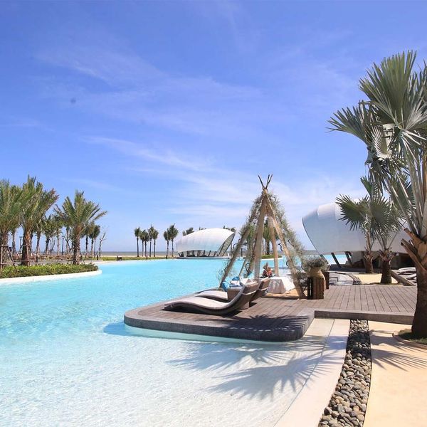 THI CÔNG CẢNH QUAN TROPICANA OCEAN POOL HỒ TRÀM - 15.000M2 – Oxi House