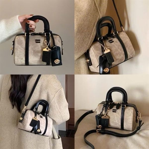 Túi Chio2nd trống 2 sọc đen 19cm – Vy Hí Beauty