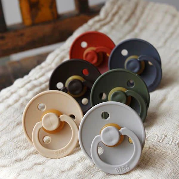 NÚM TI BIBS COLOUR – YODEE Việt Nam