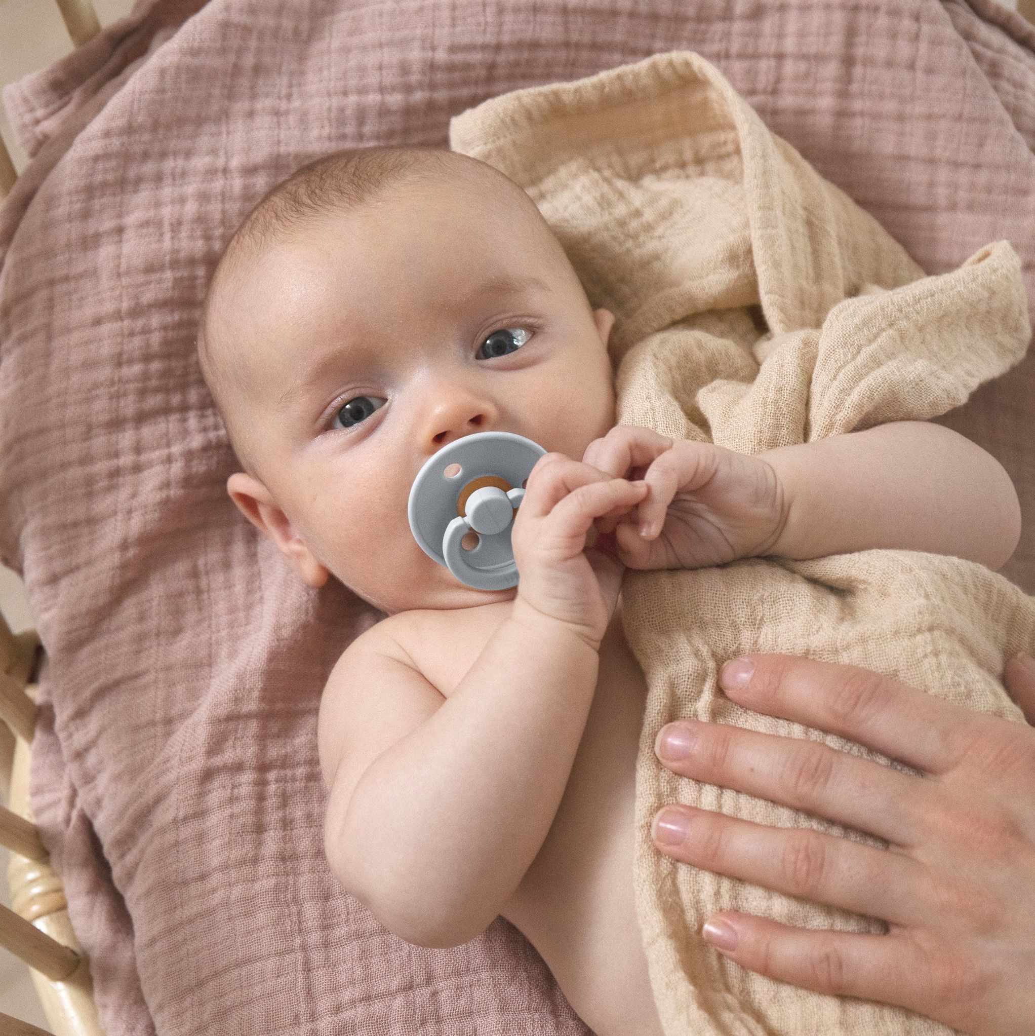 NÚM TI BIBS COLOUR – YODEE Việt Nam