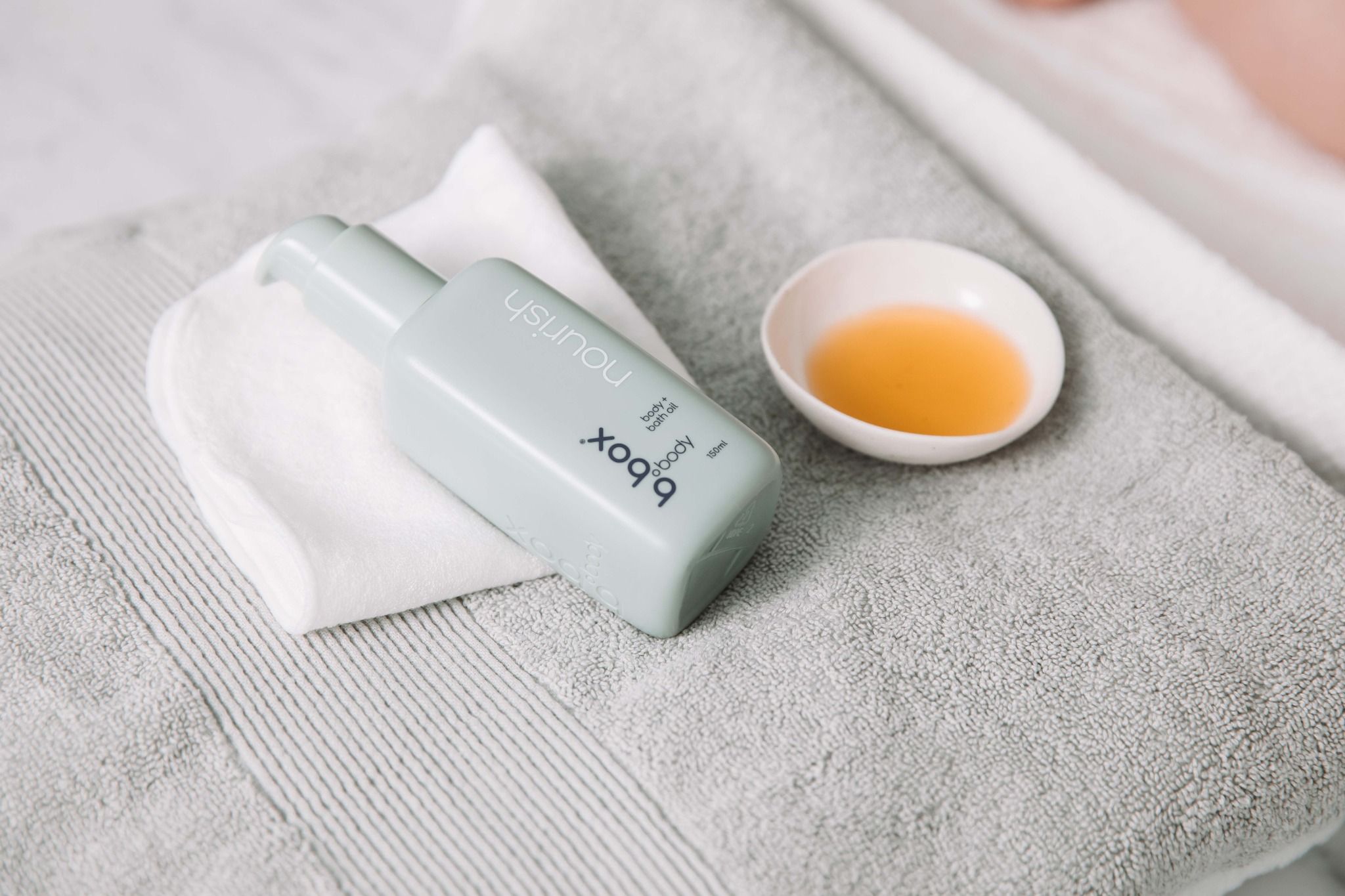 DẦU MASSAGE DƯỠNG ẨM CHO BÉ (150ML) – YODEE Việt Nam