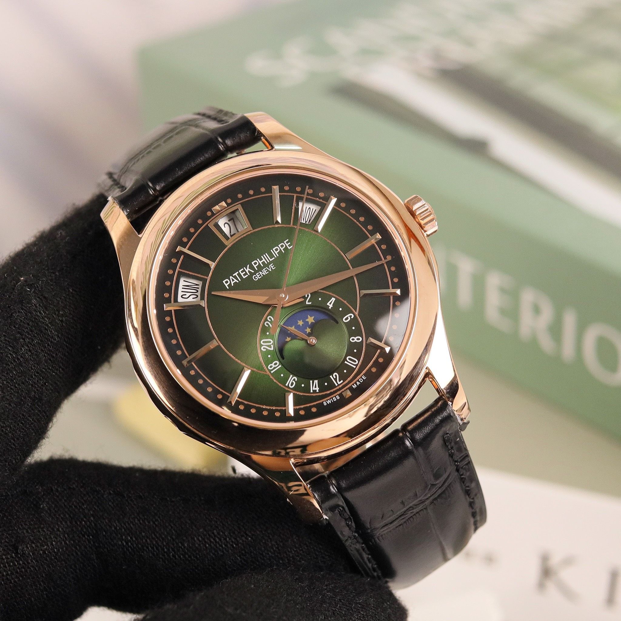 PATEK PHILIPPE COMPLICATIONS 40 MM - Đồng Hồ Patek Philippe - Nam - DH ...