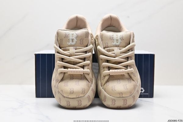 Giày Sneaker Chính Hãng – MỘC SHOES