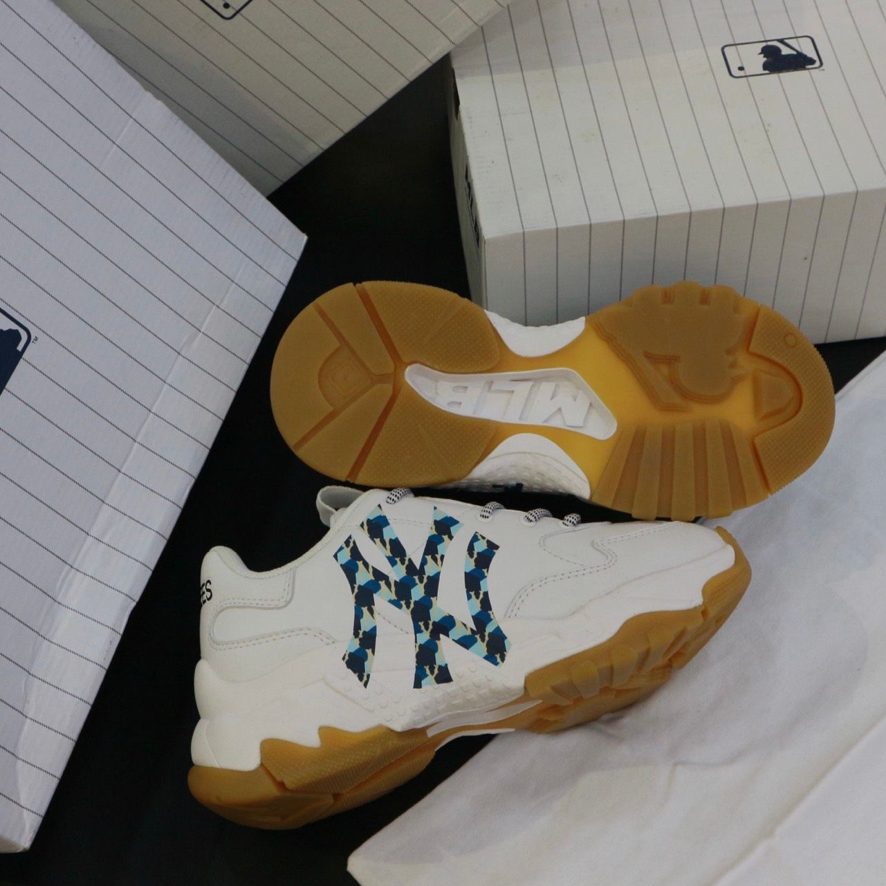 1110 - HÀNG CHÍNH HÃNG - GIÀY SNEAKER MLB BIG BALL CHUNKY - Cube Mono ...