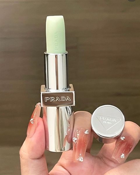 Son thỏi Prada Monochrome 3.8g - Lip Balm U000 Unbox – Mỹ Phẩm ...