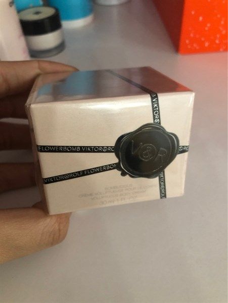 Body Cream Flowerbomb 30ml – Mỹ Phẩm Socutelipstick / Tiệm Socute