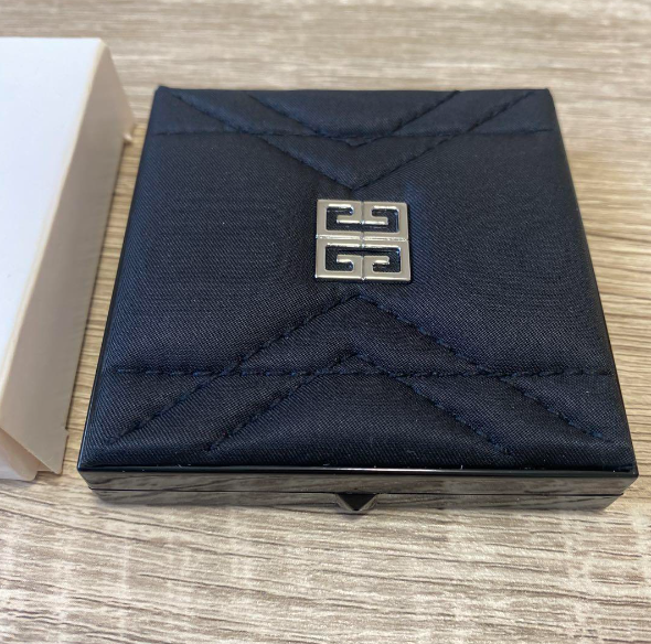 Gương Givenchy – Mỹ Phẩm Socutelipstick / Tiệm Socute