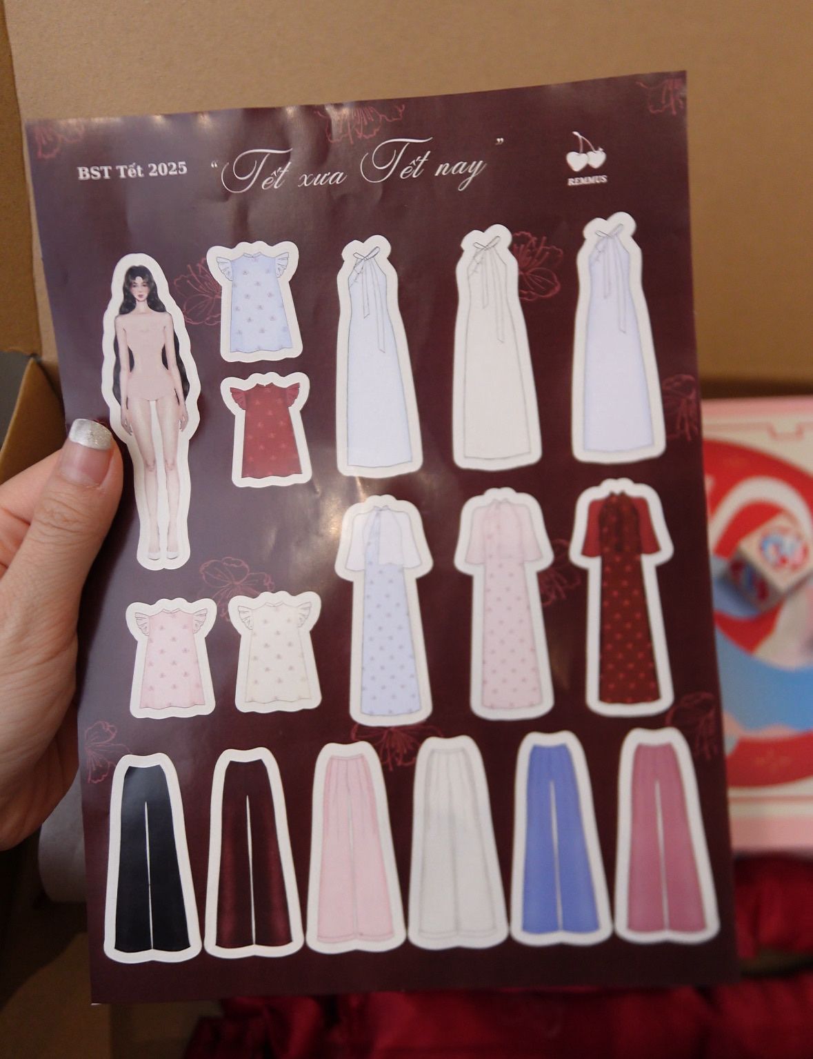 Sticker BST Áo Dài Remmus Tết 2025