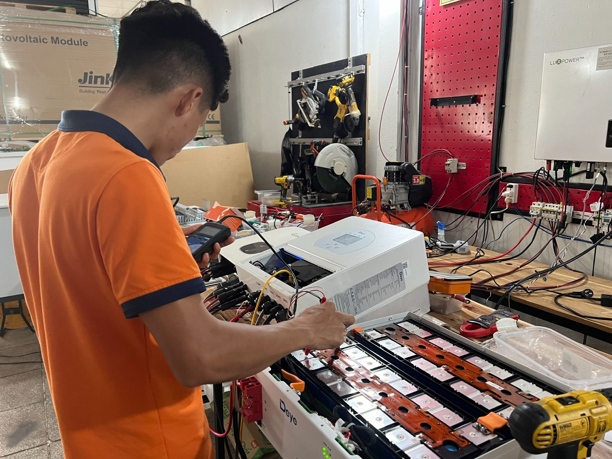 PIN LƯU TRỮ DEYE 51.2V 100AH - CÔNG TY BIGBANG SOLAR – CÔNG TY TNHH XÂY ...