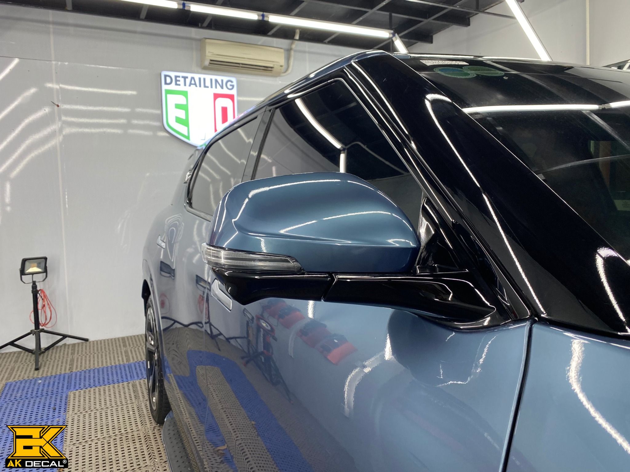 VINFAST VF9 - 01 WRAP BLUE – AK DECAL