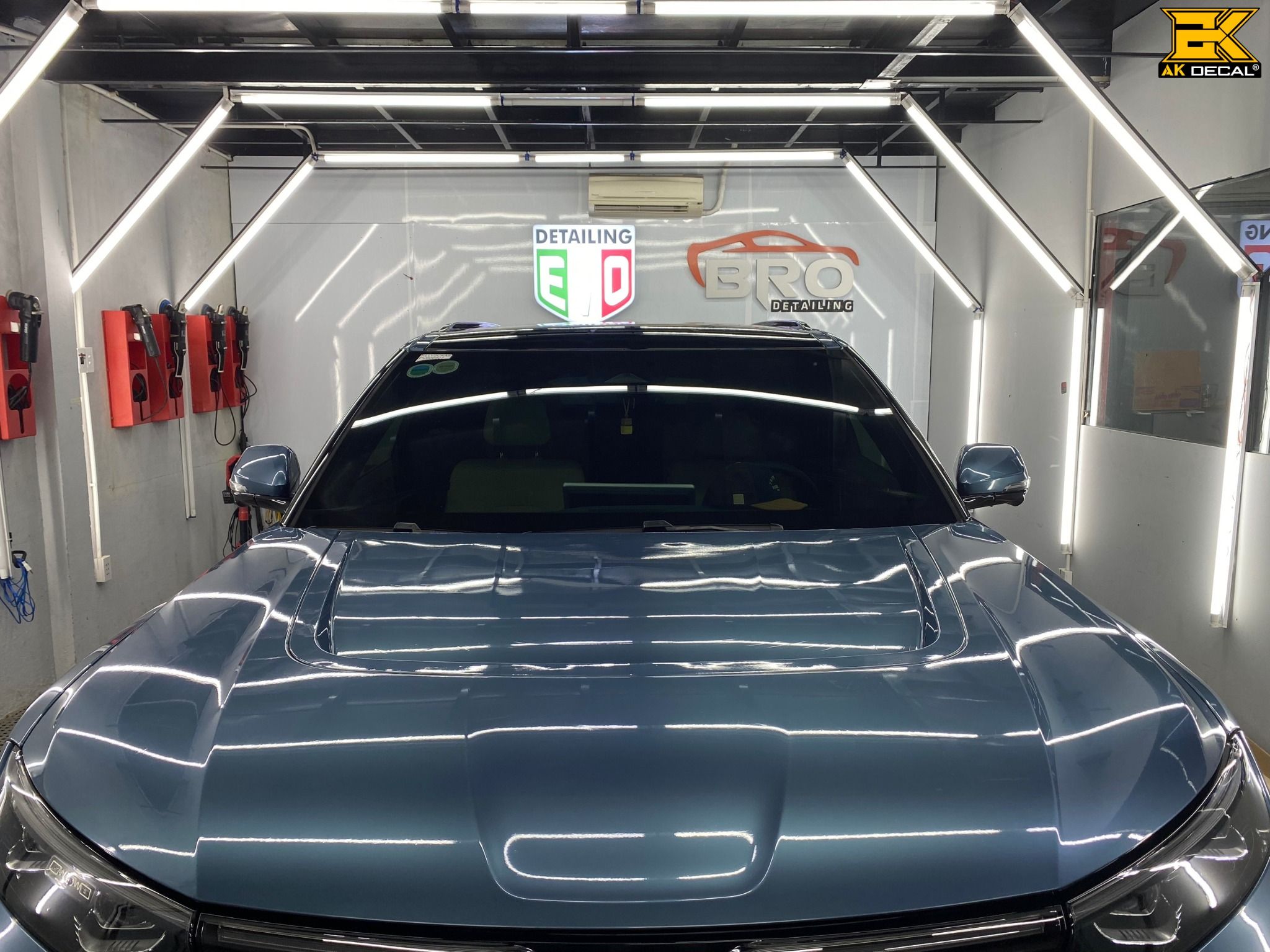 VINFAST VF9 - 01 WRAP BLUE – AK DECAL