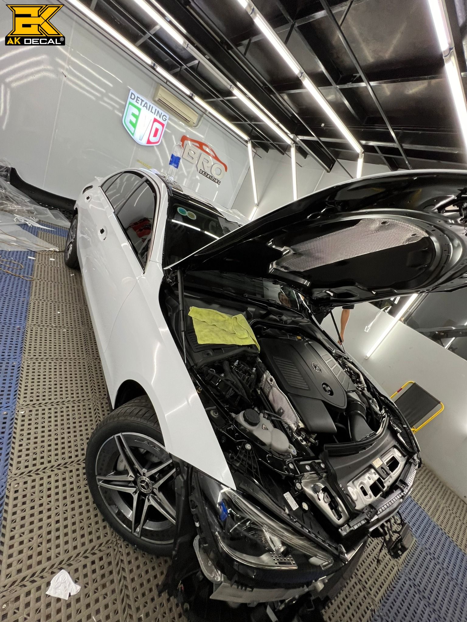 MERCEDES C300 - 09 WRAP WHITE – AK DECAL