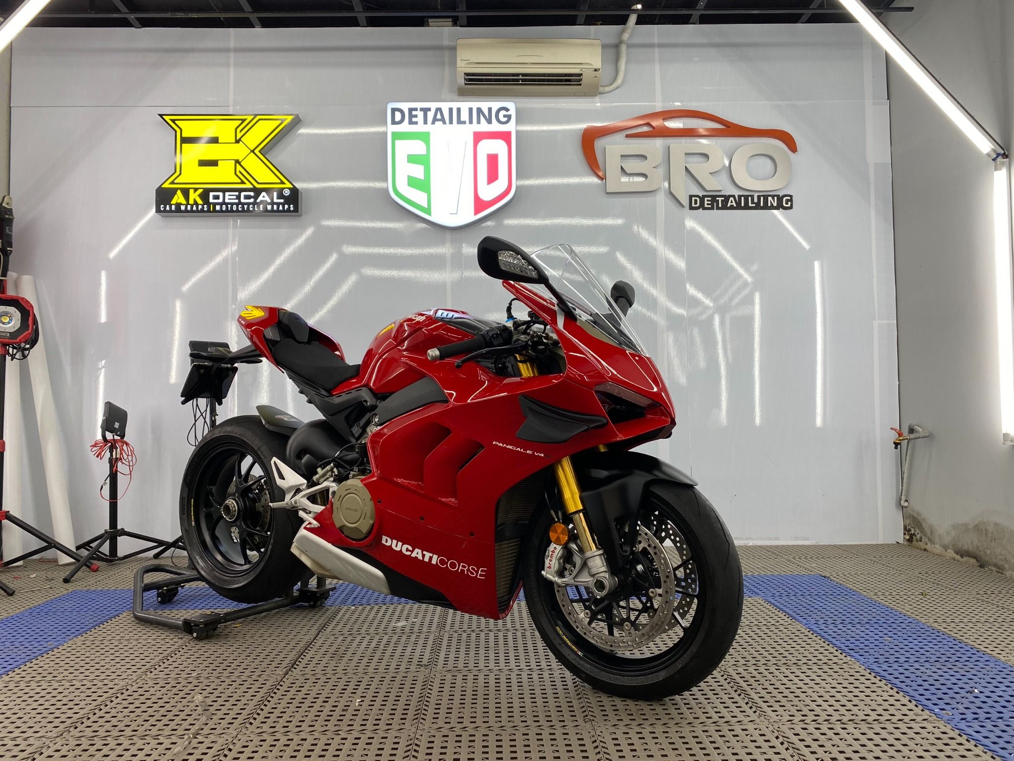 PPF DUCATI V4 – AK DECAL