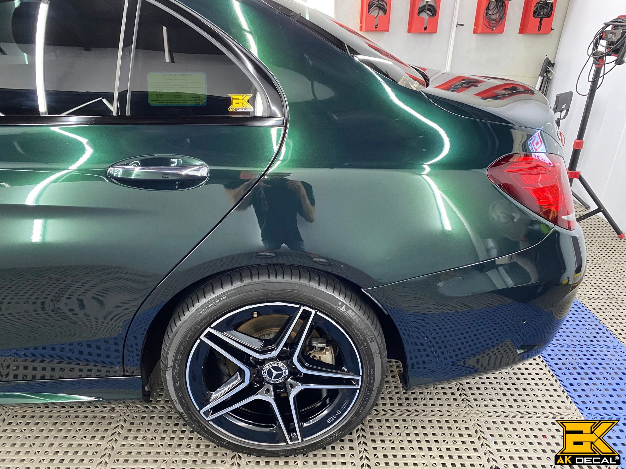 MERCEDES C300 - 10 WRAP GREEN – AK DECAL
