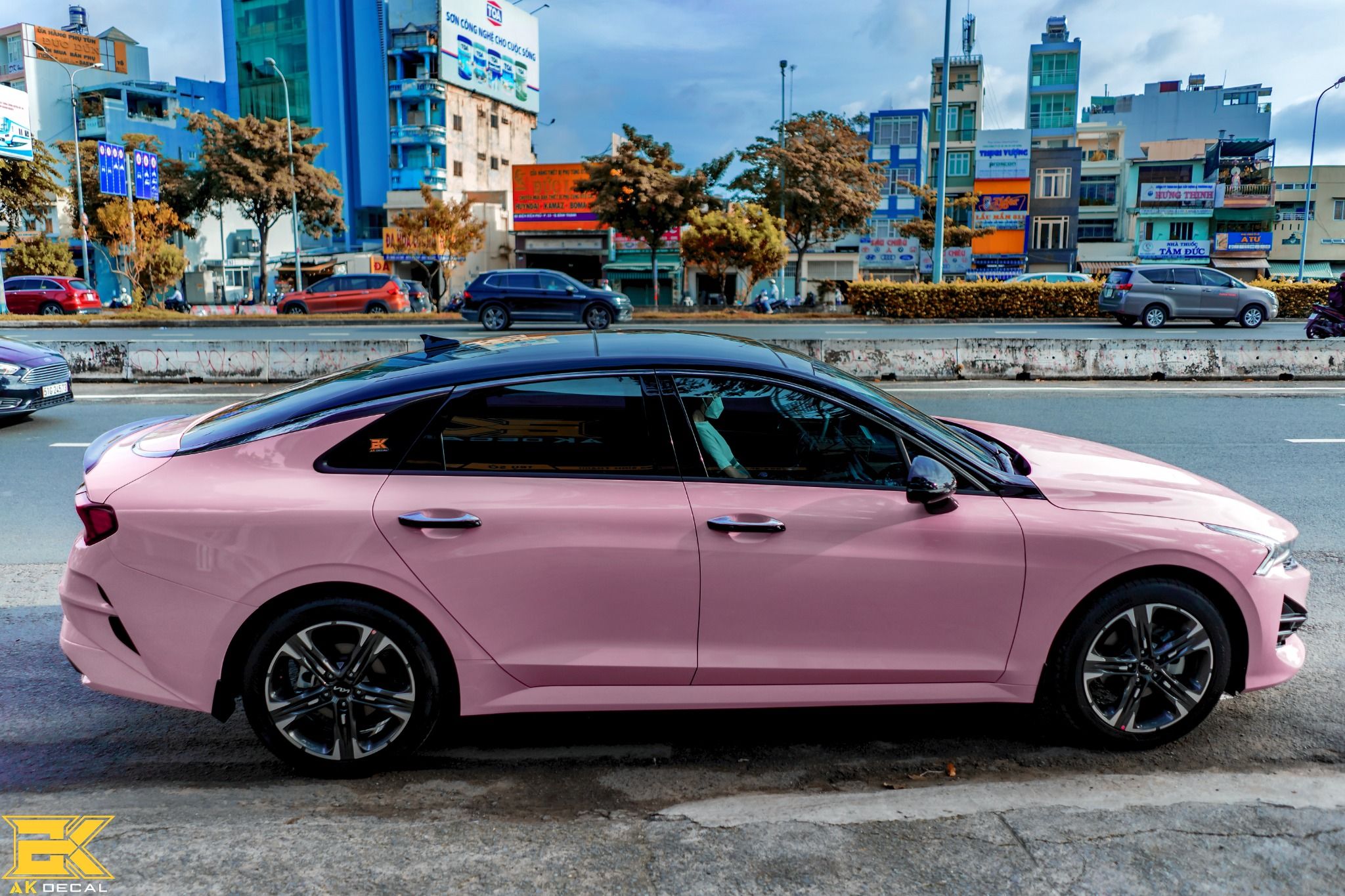 KIA K5 - 100722 WRAP PINK – AK DECAL