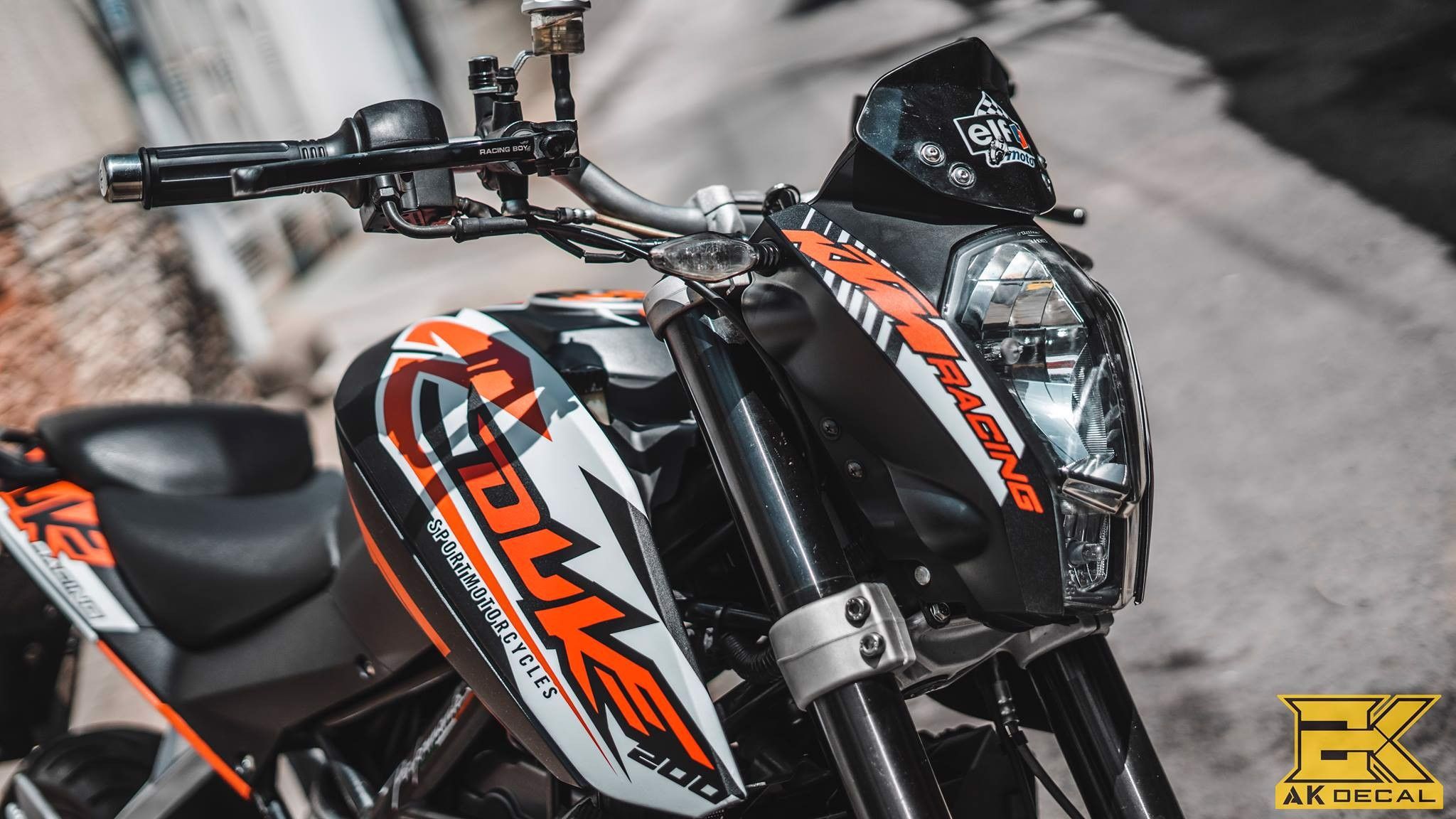 KTM DUKE 200 – AK DECAL
