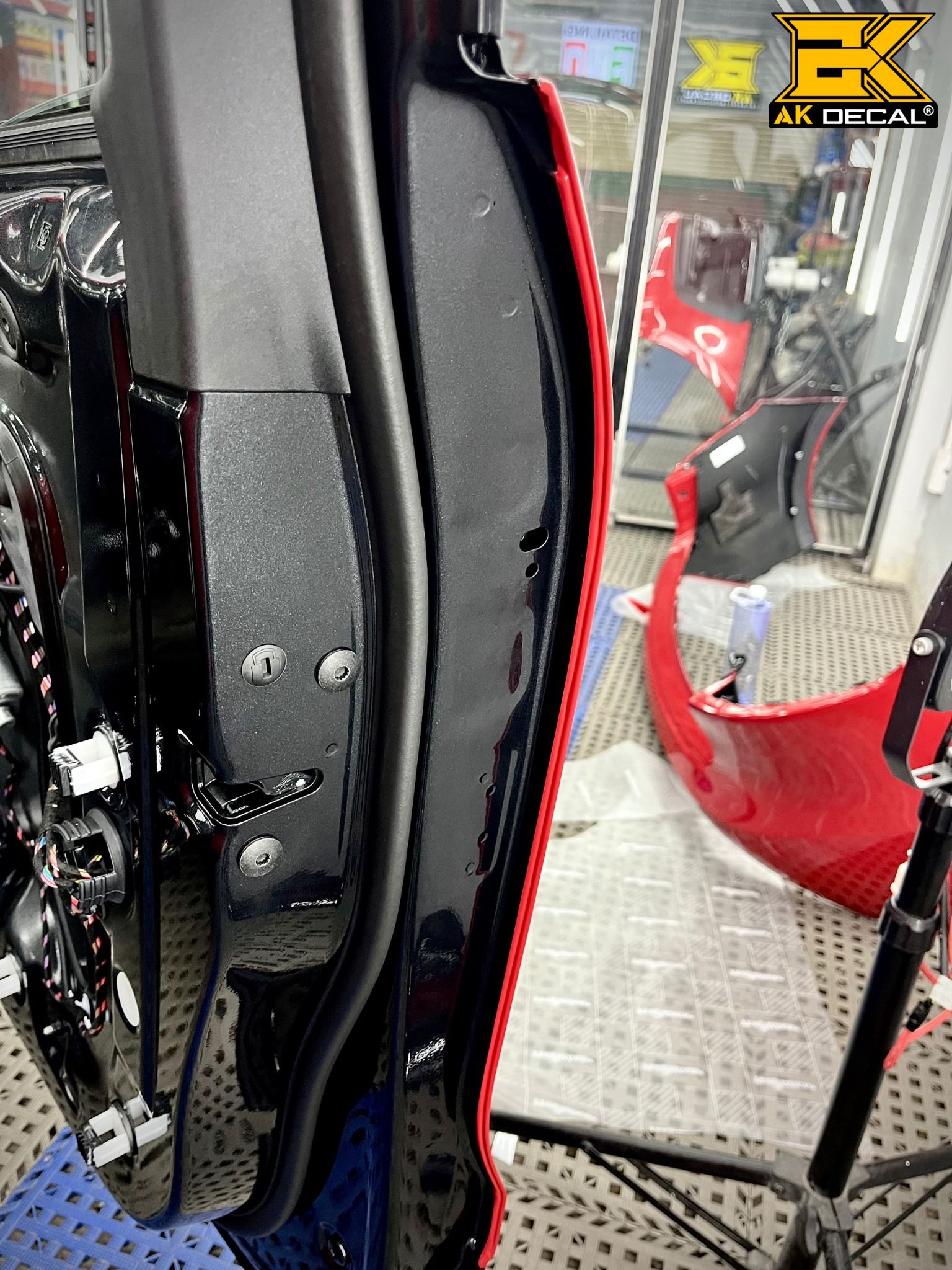 PORSCHE MACAN - 02 WRAP RED – AK DECAL