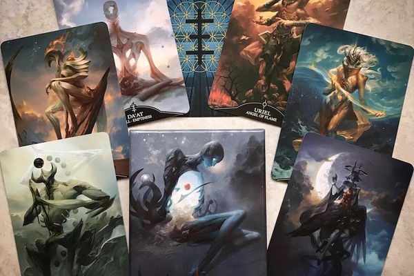 Angelarium oracle of emanations – Crystals Macrame