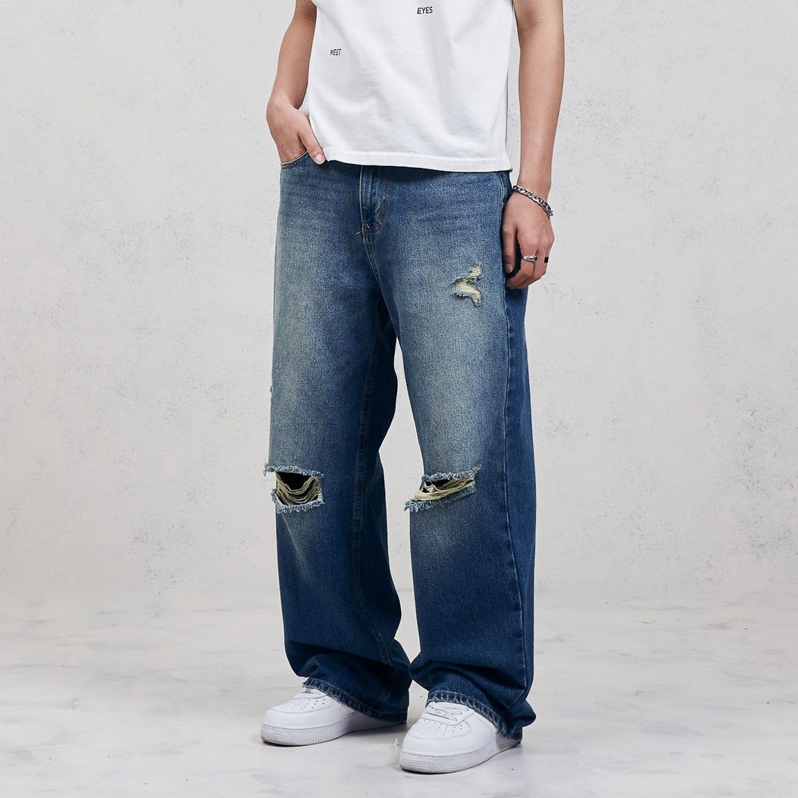 ERG2 - EXTRA REGULAR RIPPED JEANS - VINTAGE BLUE – FNOS