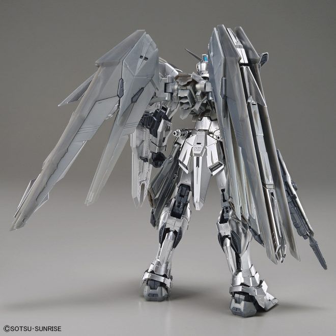 MG 1/100 Freedom Gundam Ver. 2.0 - Silver Coating - LIB Gunpla