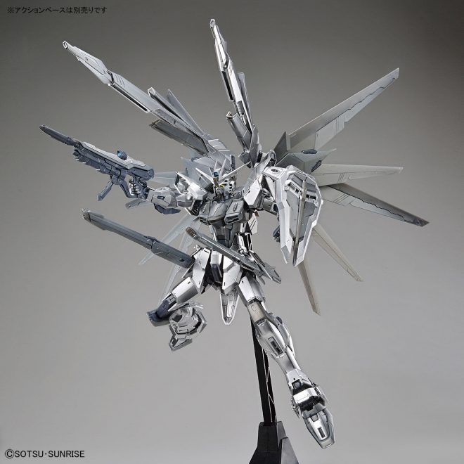 MG 1/100 Freedom Gundam Ver. 2.0 - Silver Coating - LIB Gunpla
