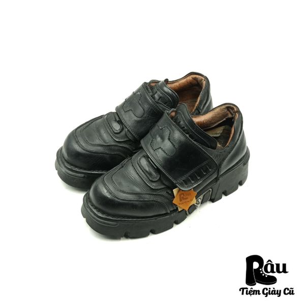 Râu - Tiệm giày cũ