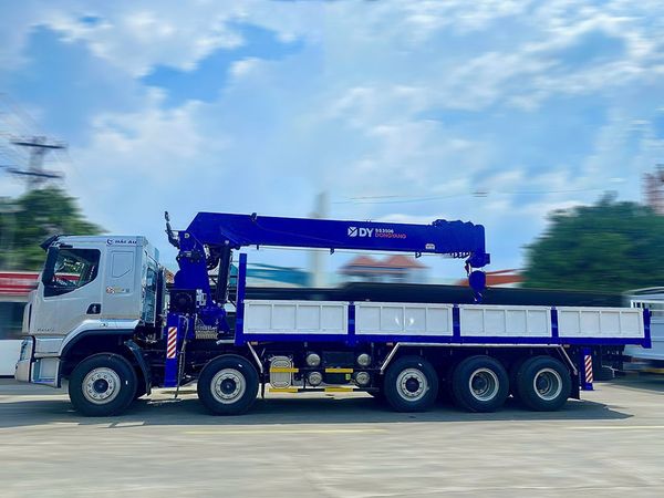 Xe cẩu tự hành 15 tấn mẫu Chenglong 5 chân gắn Dongyang SS3506 I Sang ...