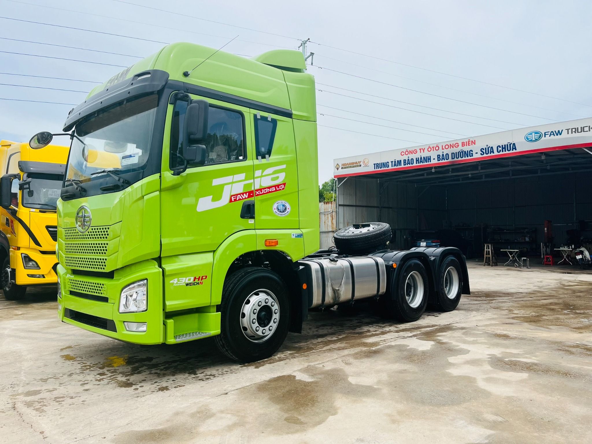 Faw JH6 tractor truck with 430HP [Faw tractor truck price in 2023] – Công ty Chuyên dùng Việt Nhật