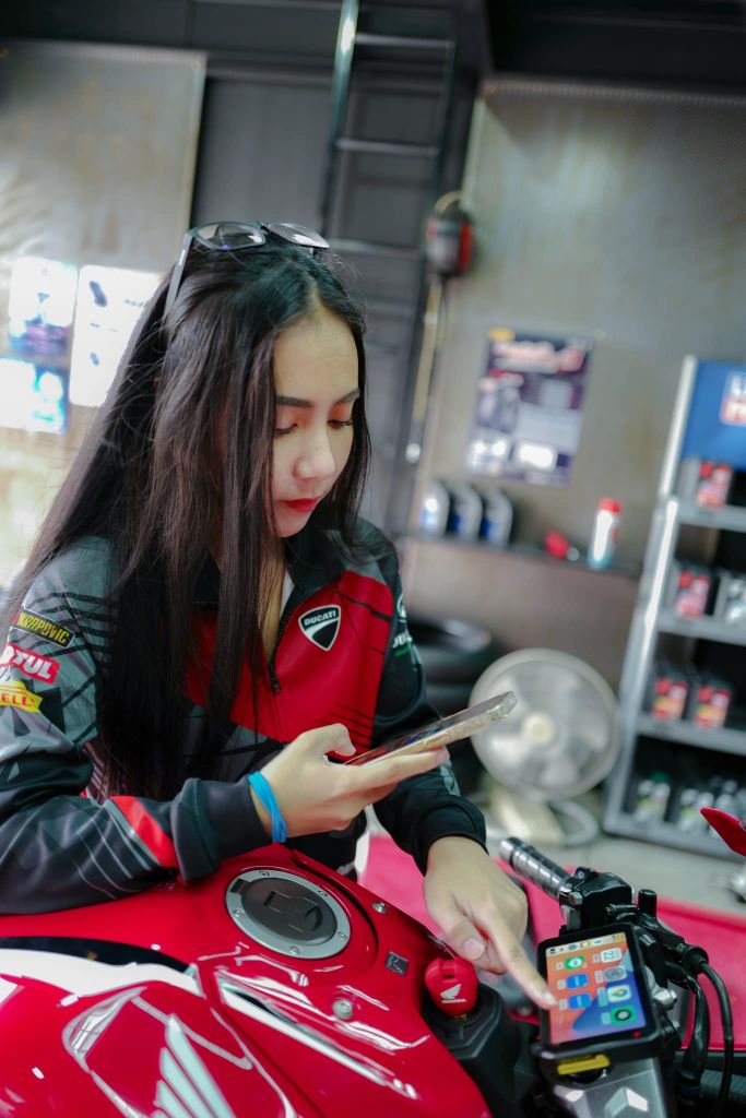 Màn hình dẫn đường Apple Carplay cho xe PKL Chigee AIO-5 Lite – Anywhere Man