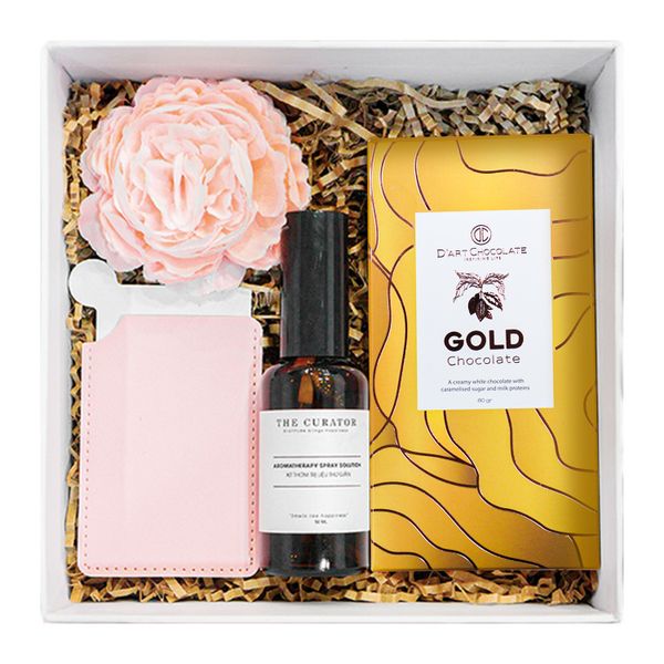 Qùa tặng cho Nữ – The Curator