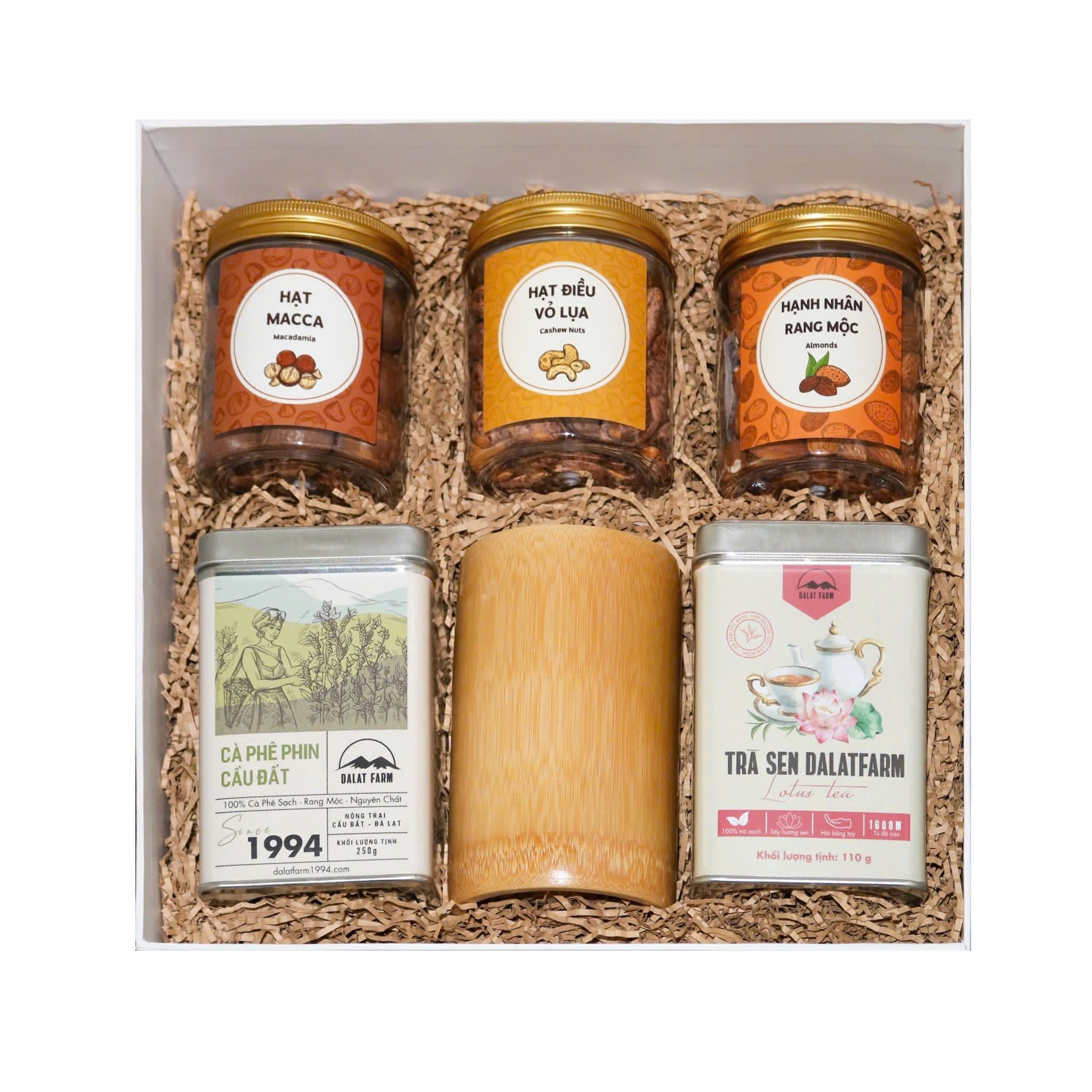 Authentic Taste – The Curator