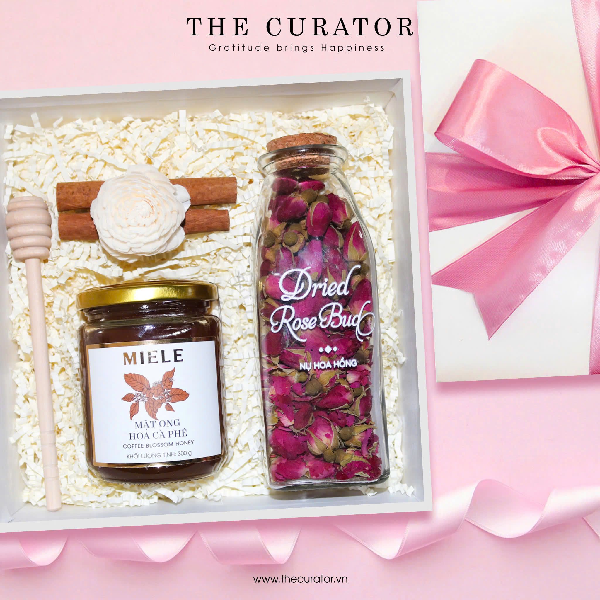 Sweet Rose – The Curator