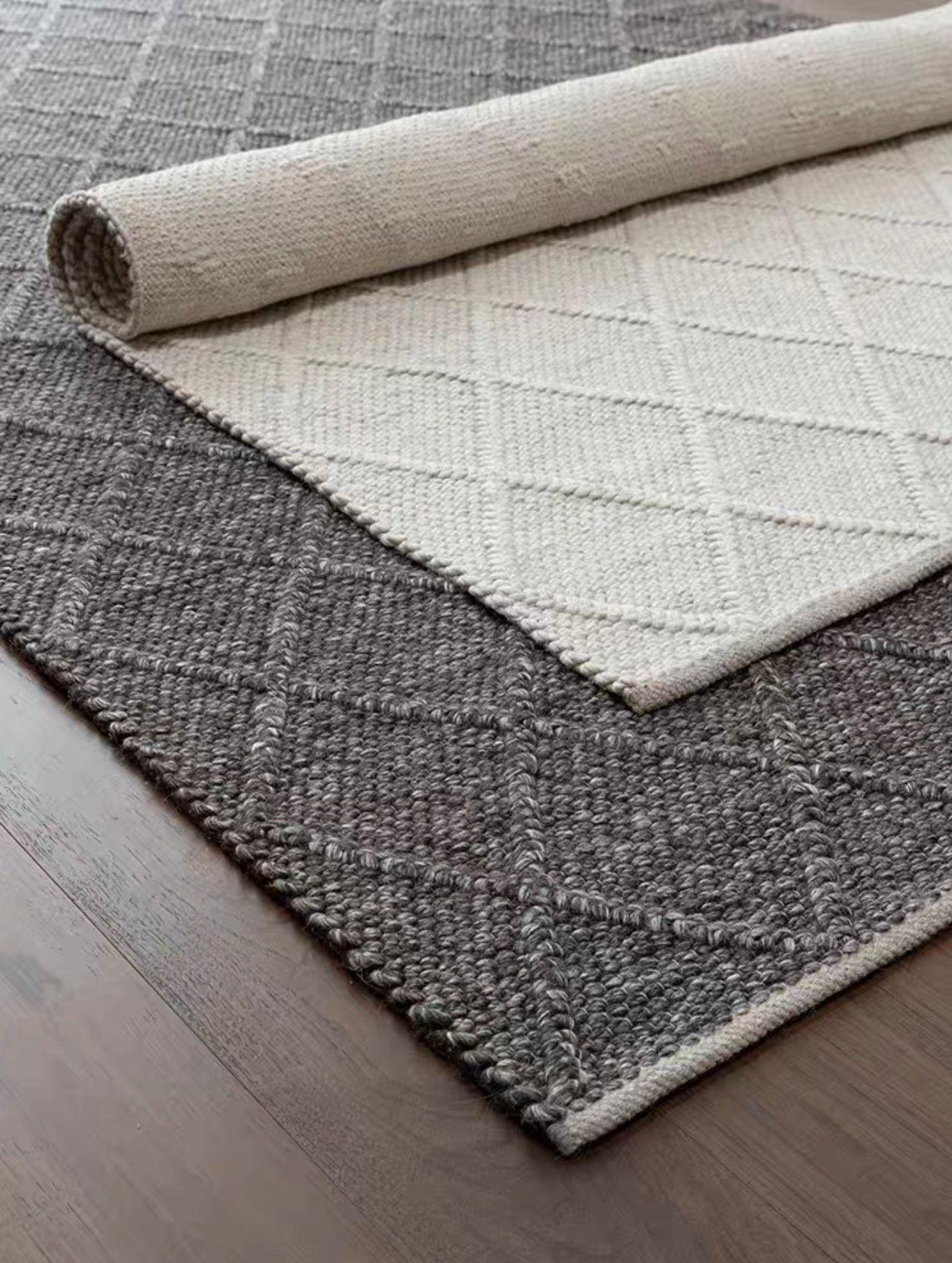 Rhombus Idian wool rug - Light Brown – Studio by Drew
