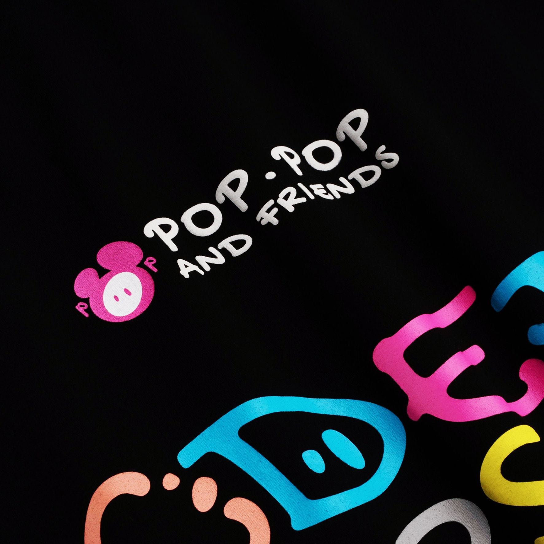 POPPOP RAINBOW ALPHABET TEE BLACK – Poppophihi
