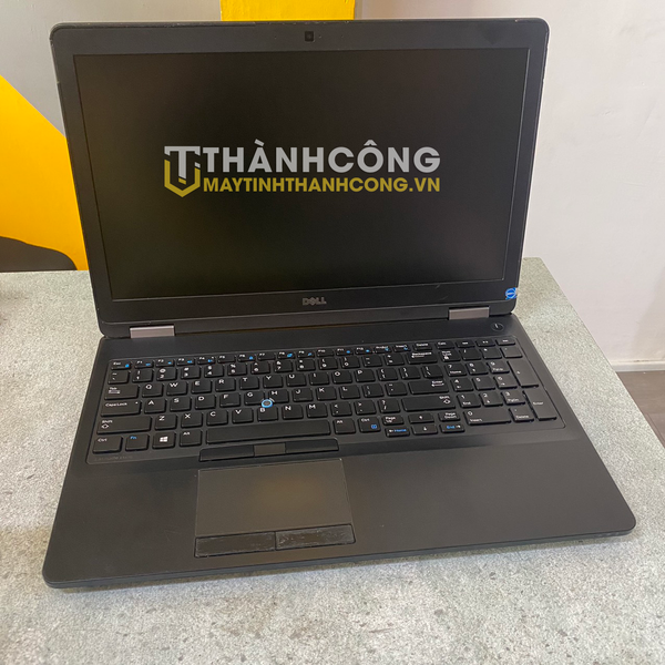 Laptop Dell Latitude E5570 (Core i5-6300U, RAM 8GB, SSD 128GB, VGA Int
