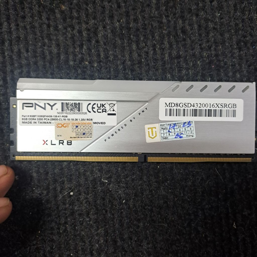 RAM DDR4 PNY XLR8 Gaming 8GB 3200MHz RGB Silver BH 2026