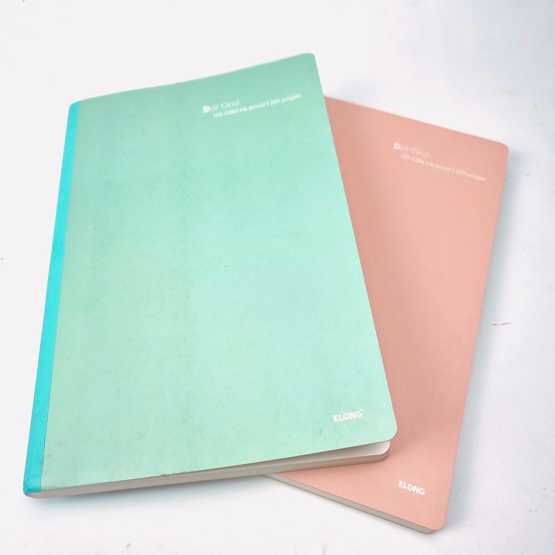 Vở may dán gáy KLong Dot Grid B5 - 200 trang; MS: 839 – Họa cụ HAMI