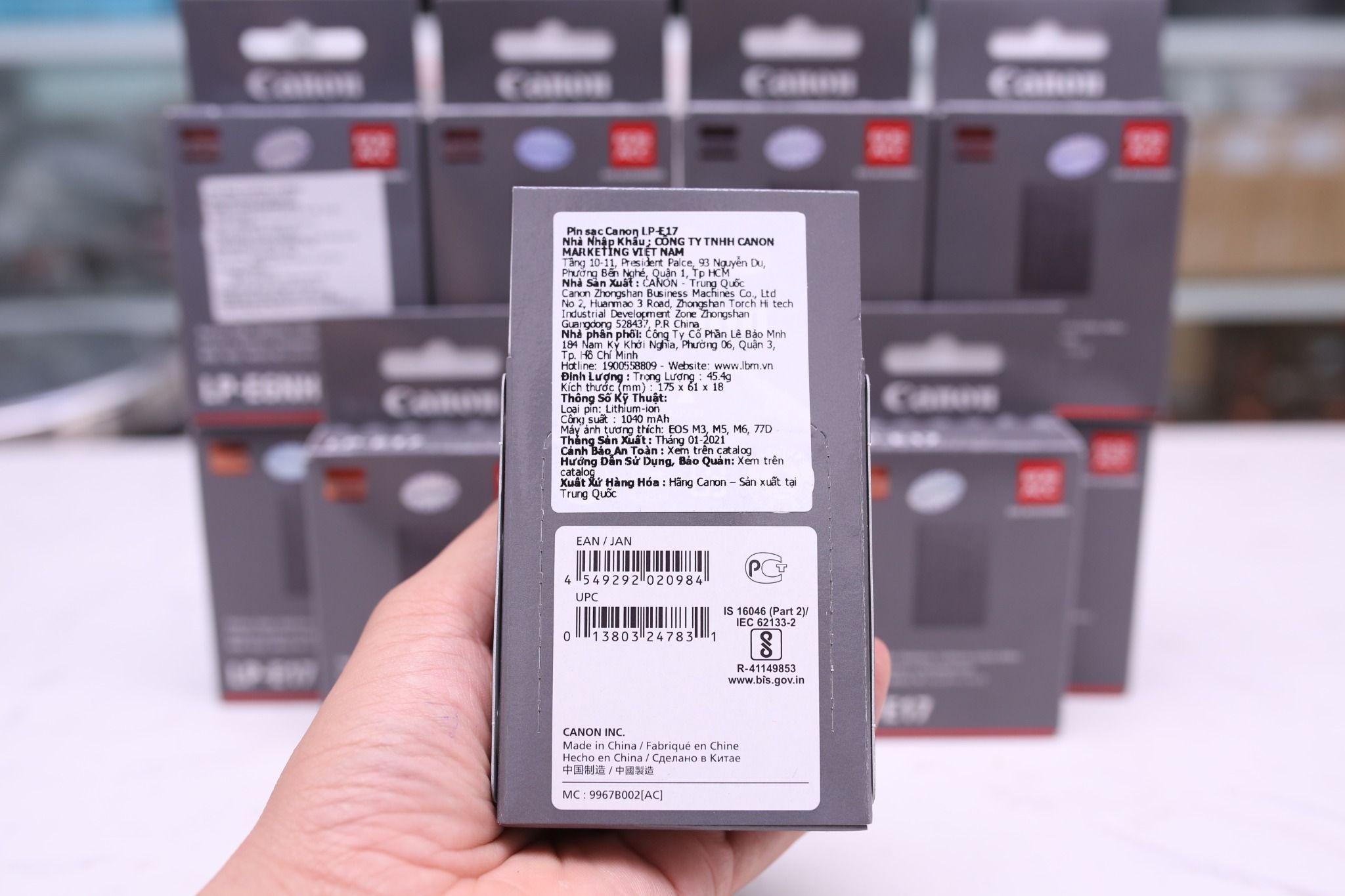 Pin Canon LP-E17 Chính Hãng I Máy ảnh City – Máy Ảnh City