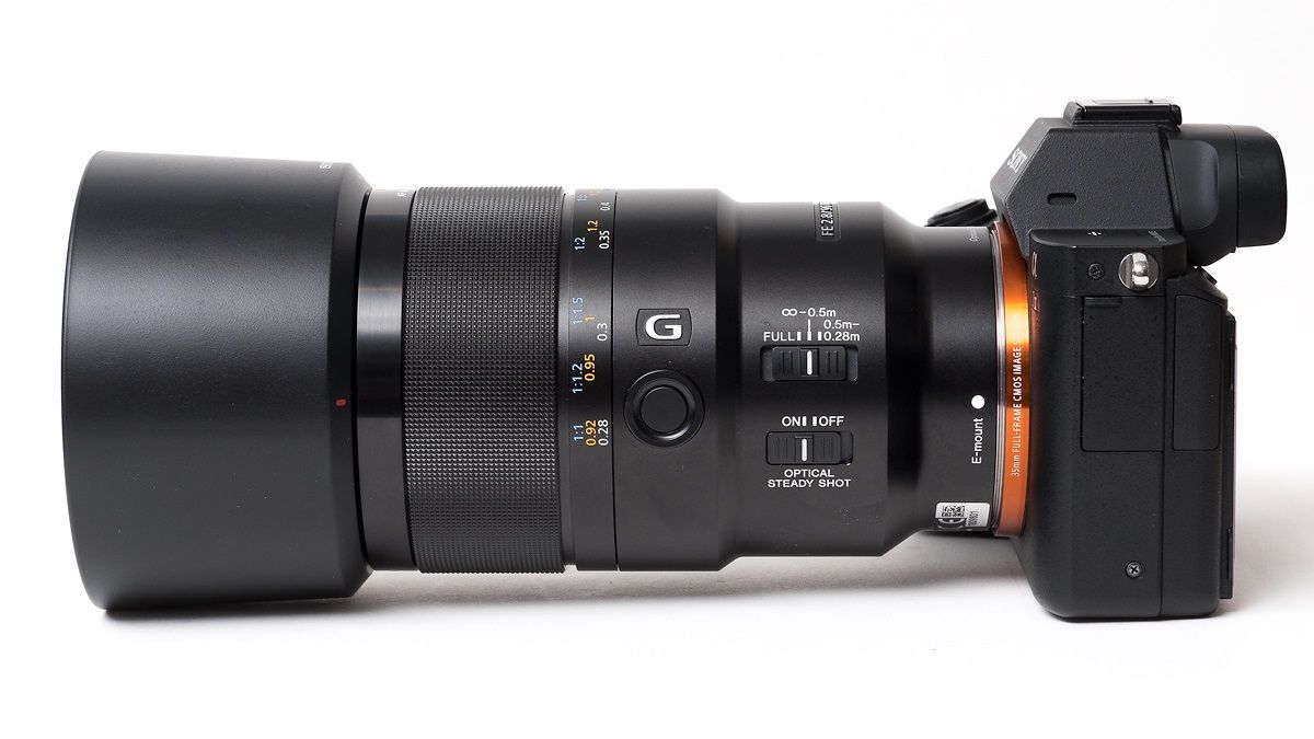 Sony FE 90mm F2.8 Macro G OSS, Mới 100% (Chính hãng) – Máy Ảnh City