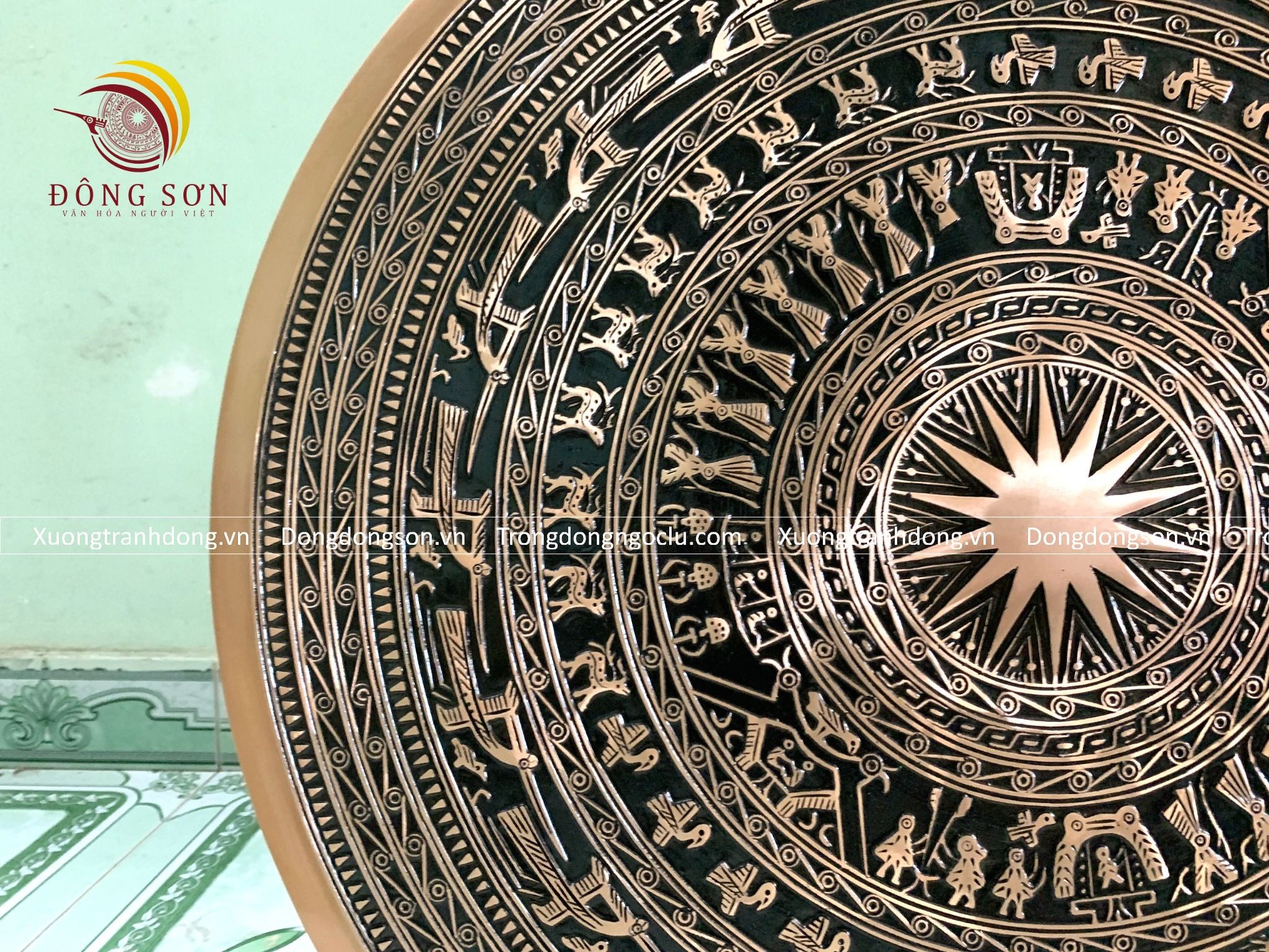 Mặt trống đồng Đông Sơn đồng đỏ hoa văn nổi đường kính 60cm - vật phẩm