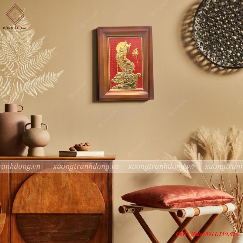 Tranh Đạt Ma Sư Tổ nền đỏ bằng đồng kích thước 28*38