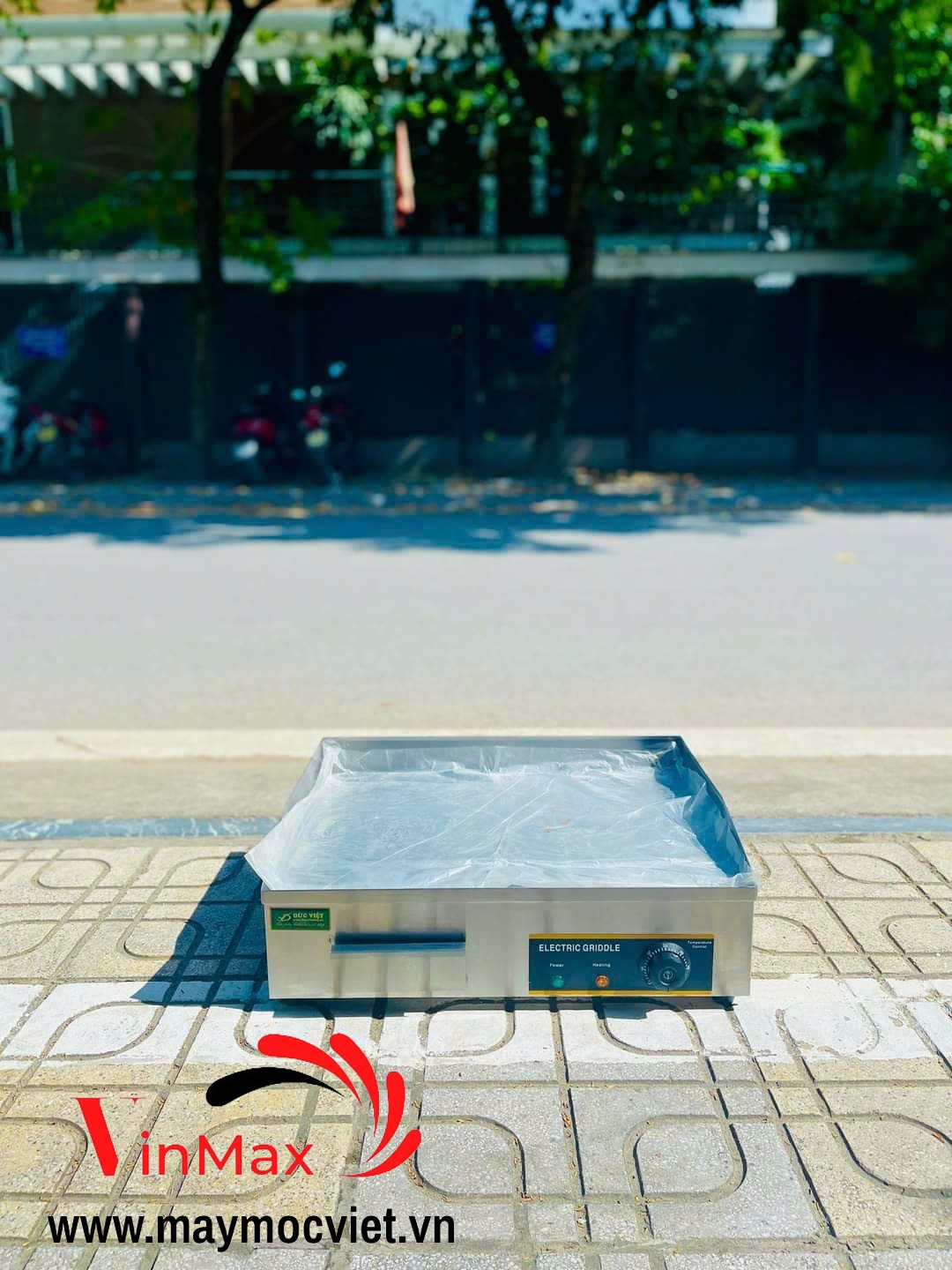 Bếp chiên phẳng dùng điện Vinmax VMC818 – Vinmax- maymocviet.vn