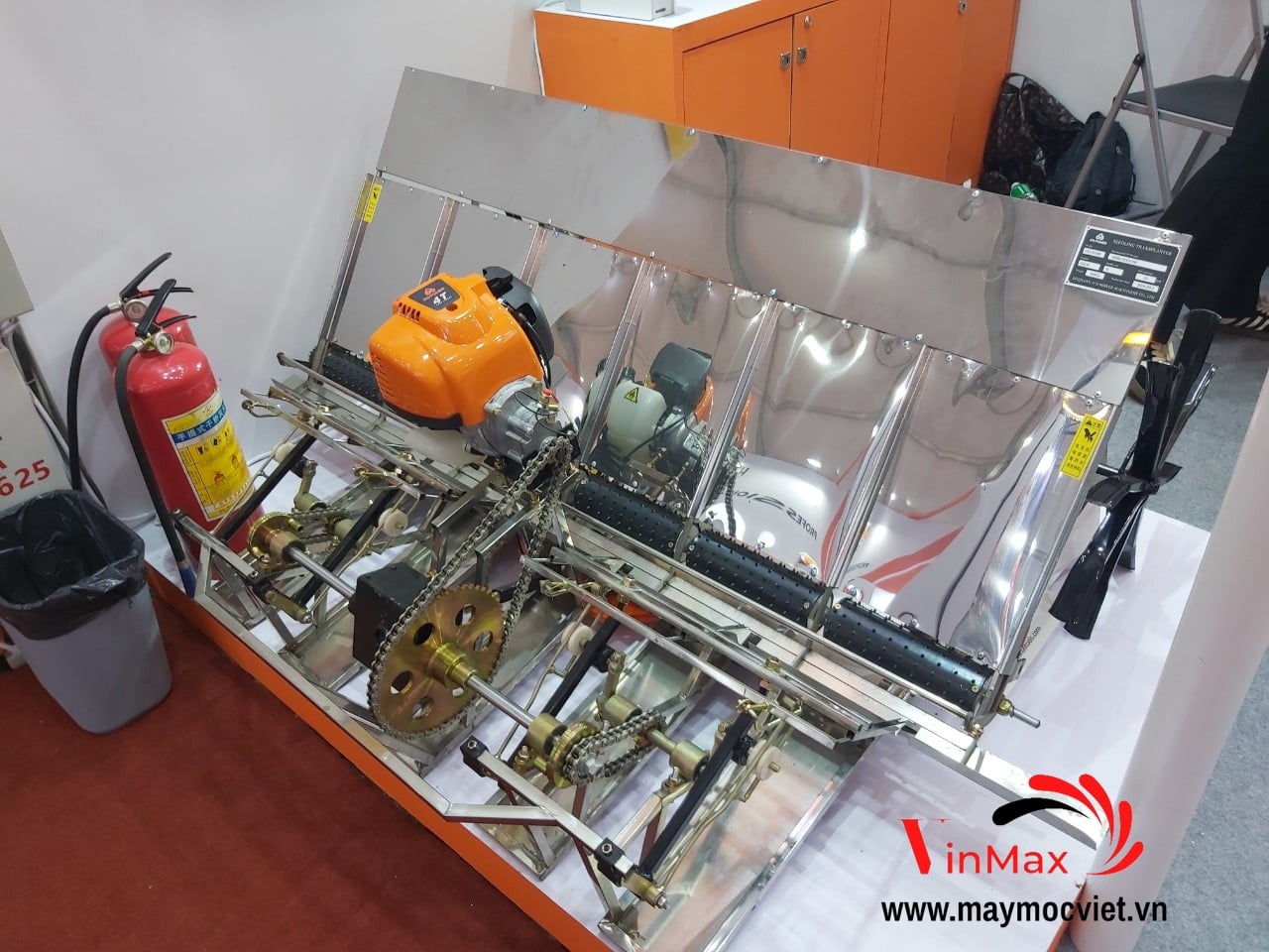 Máy cấy lúa động cơ 6 hàng Turbo TBC06 – Vinmax- maymocviet.vn