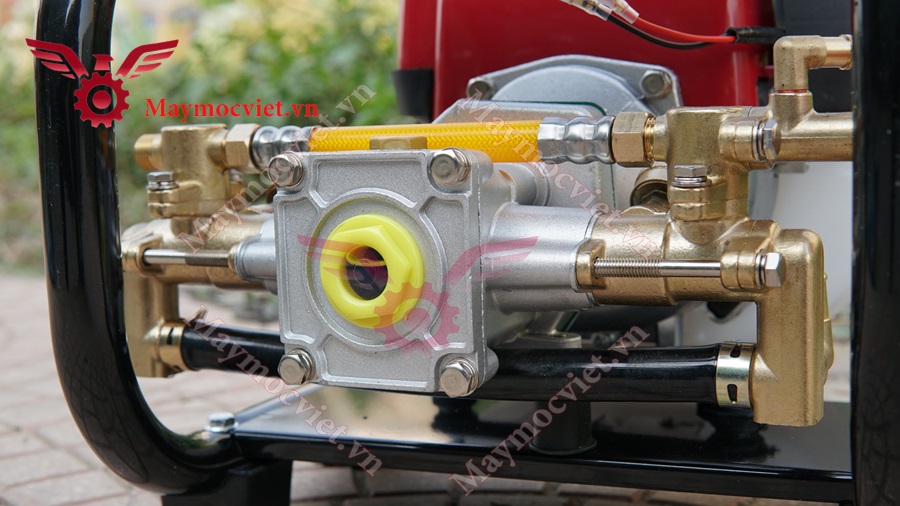 Máy phun thuốc xách tay động cơ 4 thì Reload P768 – Vinmax- maymocviet.vn