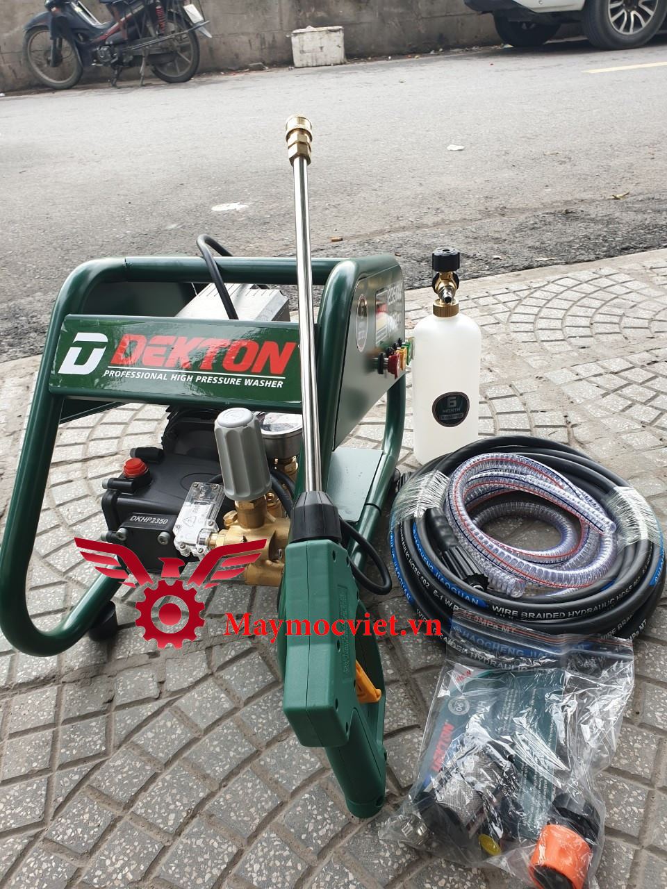 Máy rửa xe áp lực cao 2200w Dekton DK-HPW2350 – Vinmax- maymocviet.vn