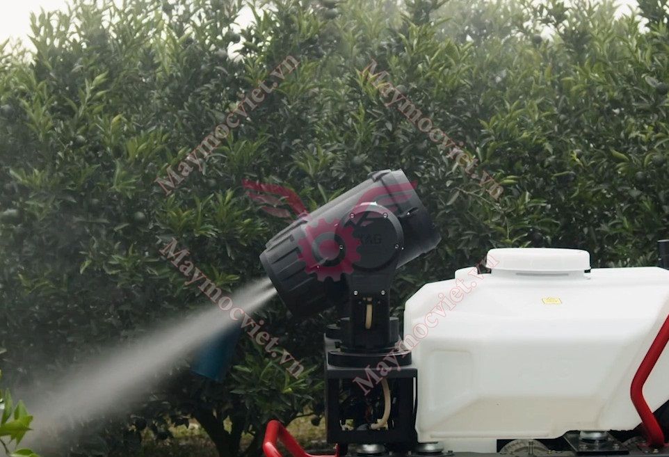 Robot phun thuốc trừ sâu RB100L – Vinmax- maymocviet.vn