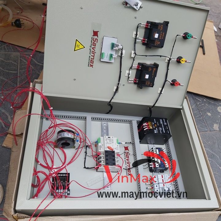 Tủ ATS chuyển nguồn tự động mặt đồng hồ điện tử VM100A – maymocviet