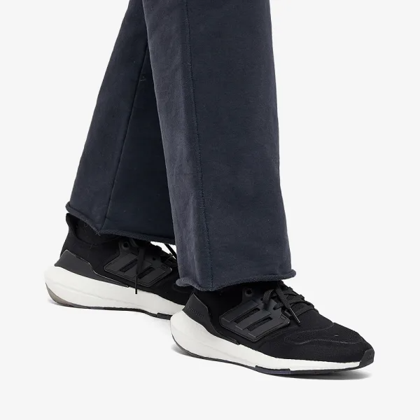 Giày Adidas Ultraboost 22 'Black' GX5591 – Hệ thống phân phối Air ...