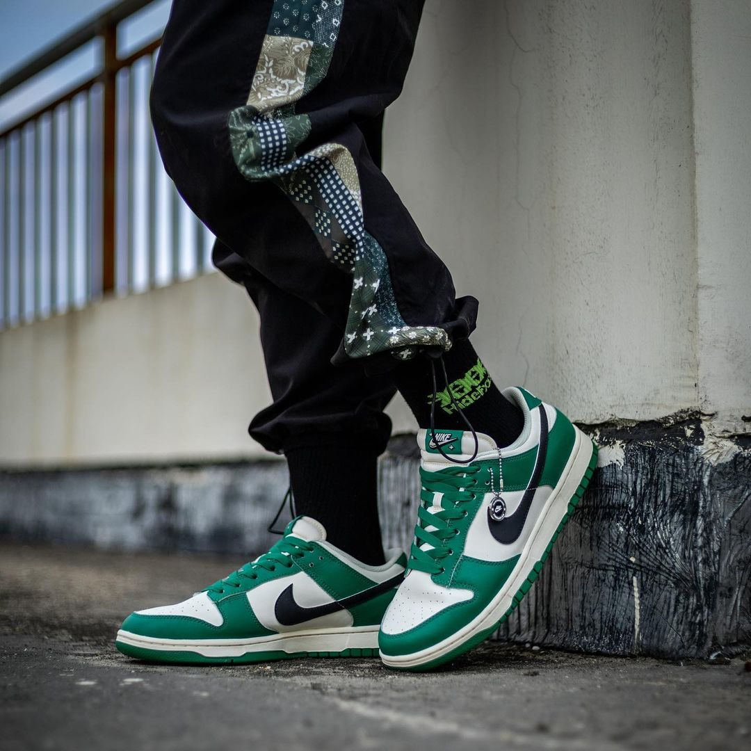 Giày Nike Dunk Low Retro SE Jackpot 'Malachite' DR9654-100 – Hệ thống ...